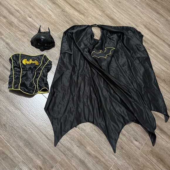 DC Comics | Other | Batman Or Batwoman Costume Big Cape Corset And Hat ...